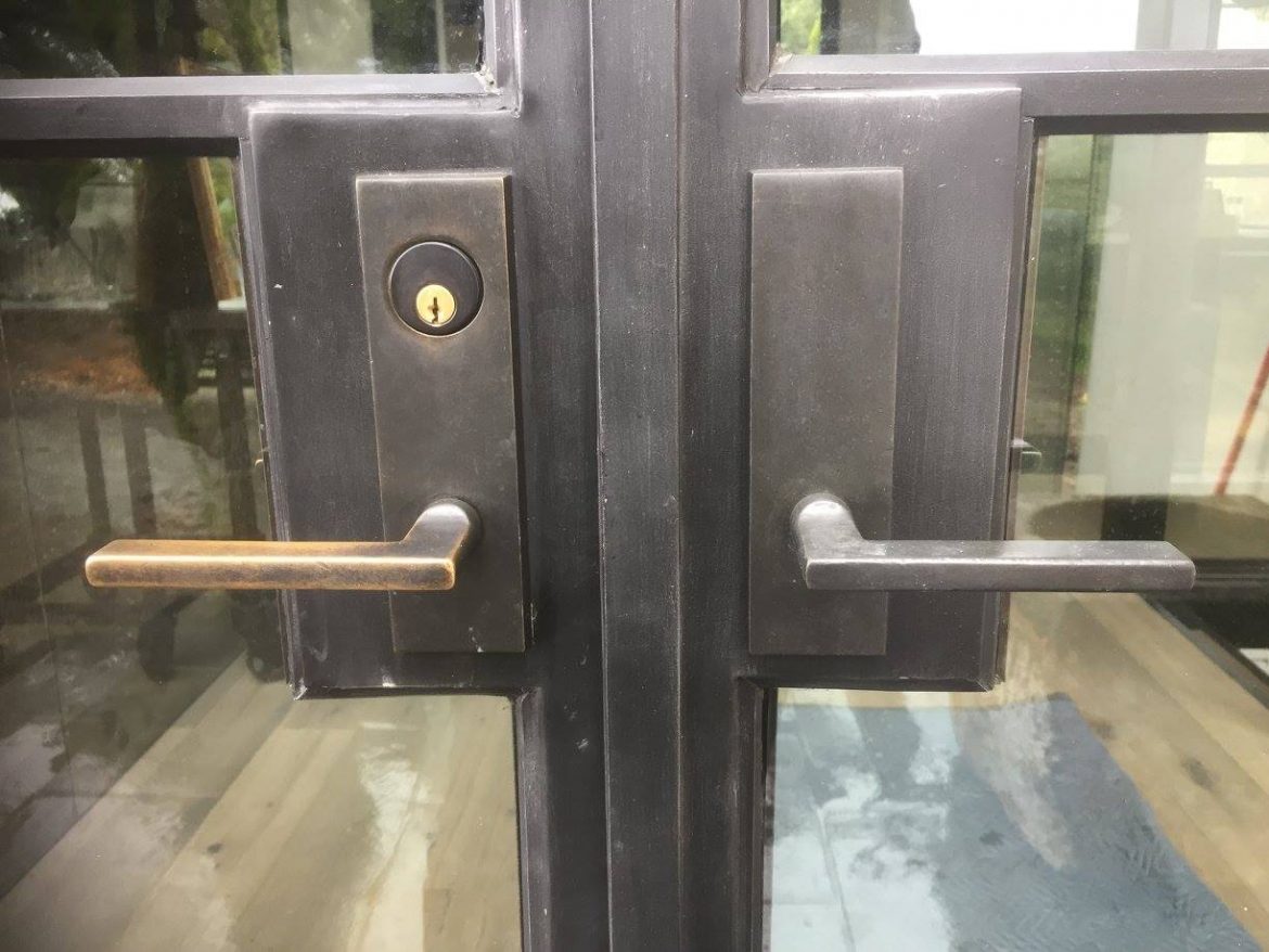 Hardware | Metro Steel Windows & Doors